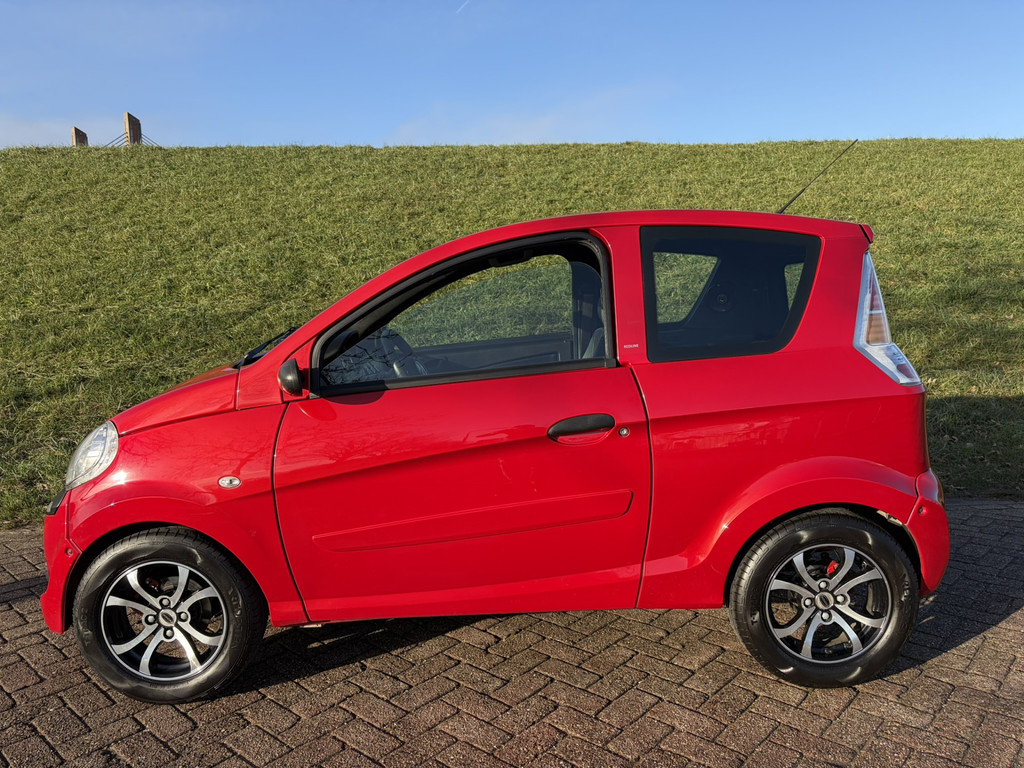 Microcar M.GO REDLINE DCI - Van Tilborg